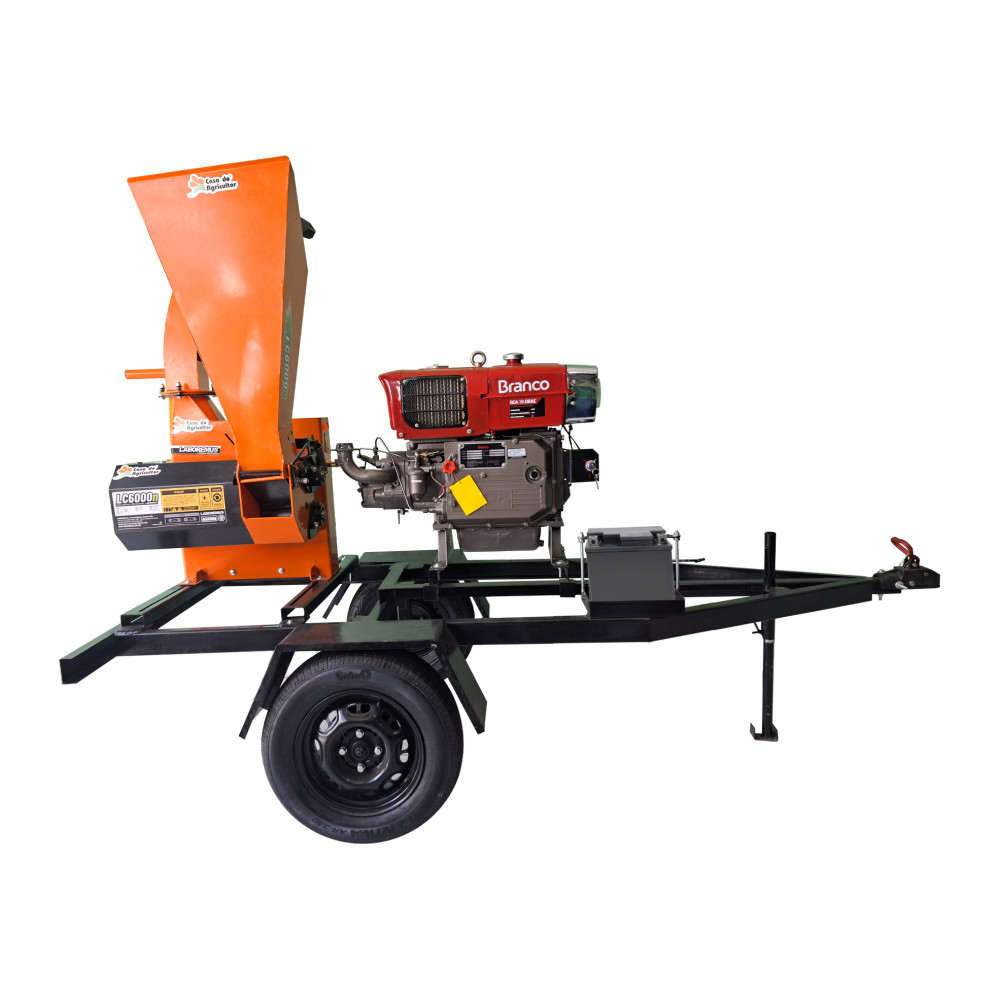 ENSILADEIRA LABOREMUS LC‑6000 + REBOQUE + MOTOR BRANCO DIESEL BDA 18.0 RAE